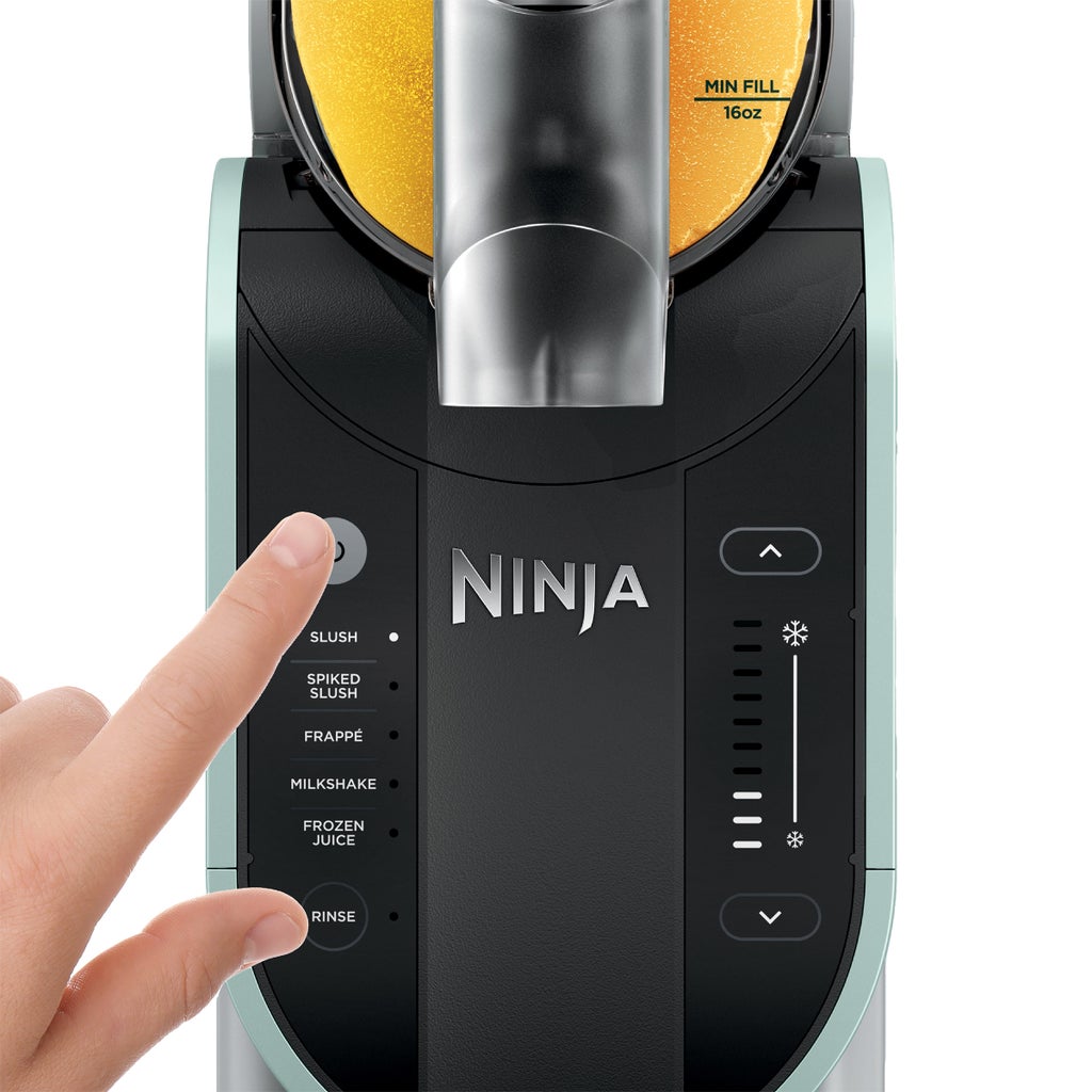 Ninja SLUSHi 2.84 L (96 oz.) Professional Frozen Drink Maker with 2 In ...